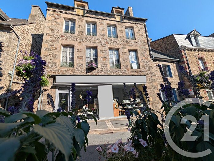 Plancoët : Maison 14 pièces à vendre