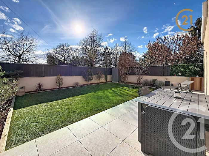 Appartement à vendre - Saint-Genis-Laval, Centre-ville - 3 pièces - 2 chambres