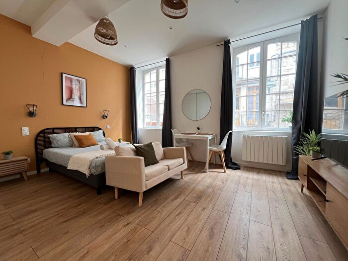 Appartement à vendre - Saint-Étienne, Centre-ville, Peuple, Chavanelle - 3 pièces - 2 chambres