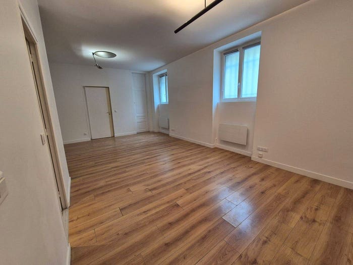 Gros Caillou, Paris 7ème arrondissement : Appartement 1 pièce à louer