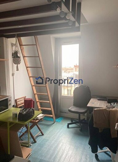 Appartement à louer - Léon-Blum Folie-Regnault, Paris ème arrondissement - 1 pièce