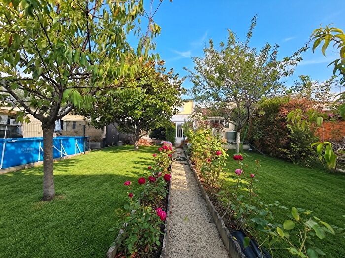 Maison 6 pièces à Roissy-en-Brie, Arpents, Etang, Vignes, à vendre
