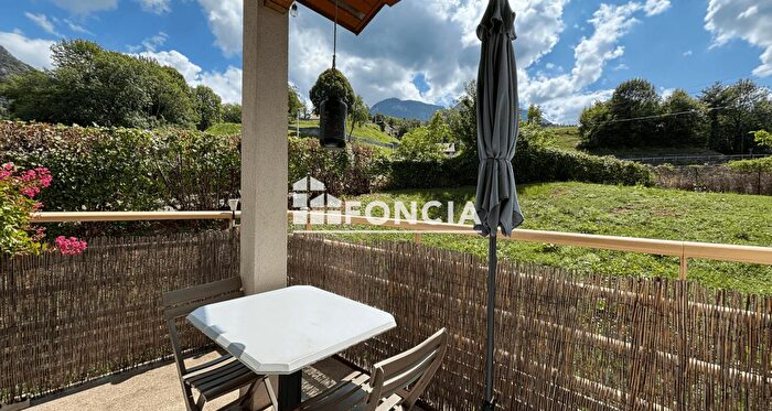 Appartement à vendre - Saint-Pierre-en-Faucigny - 3 pièces - 2 chambres