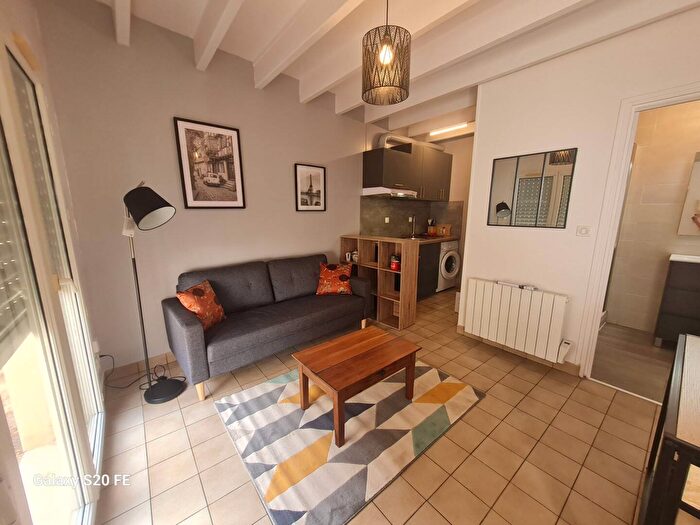 Appartement à louer - Angoulême - 2 pièces - 1 chambre