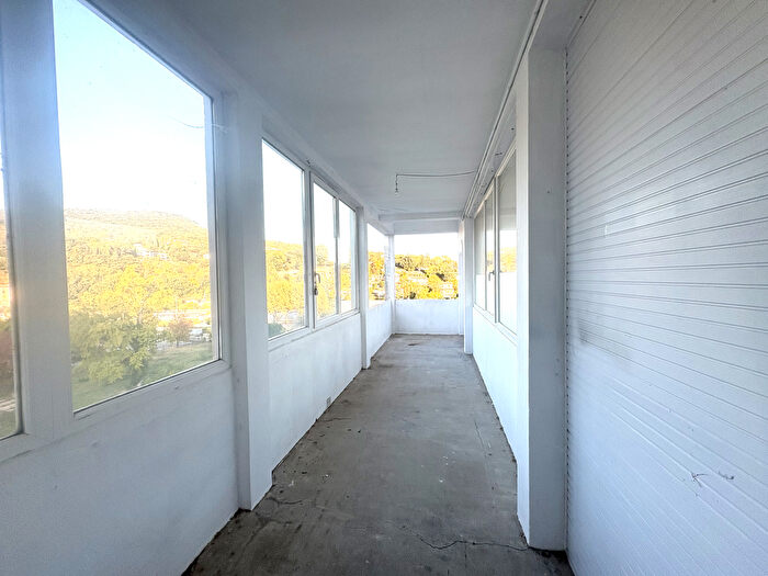 Lamalou-les-Bains : Appartement 4 pièces à vendre