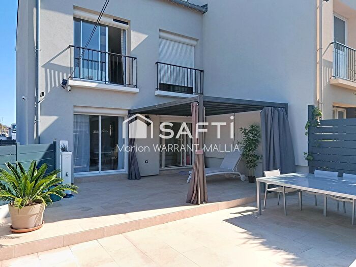 Maison à vendre - Saint-Raphaël, Veyssières - 4 pièces - 3 chambres