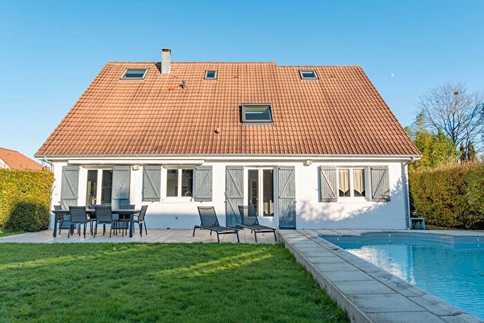 Maison 8 pièces à vendre - Saint-Pavace