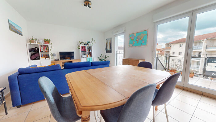 Appartement à vendre - Sainte-Foy-lès-Lyon - 3 pièces - 2 chambres