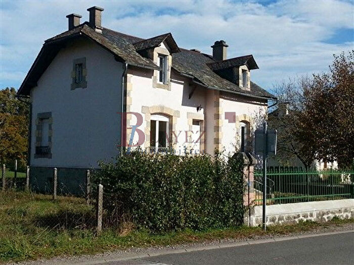 Maison 5 pièces à Saint-Privat, à vendre