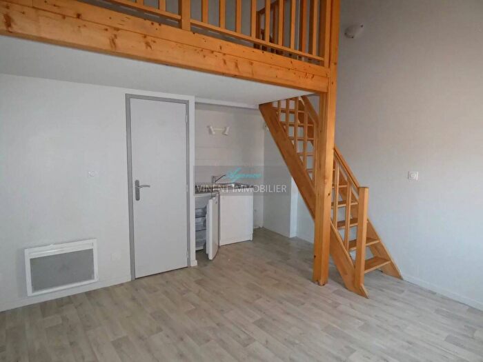Appartement à louer - Ville-Basse, Montélimar - 2 pièces - 1 chambre