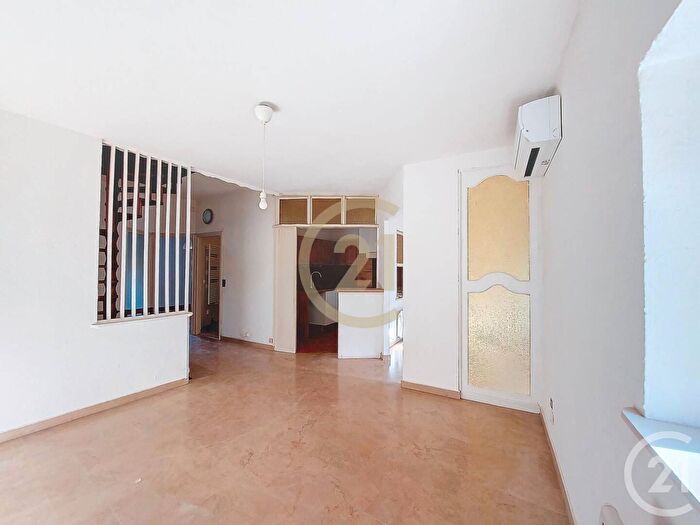 Maison à louer - Remoulins - 3 pièces - 2 chambres