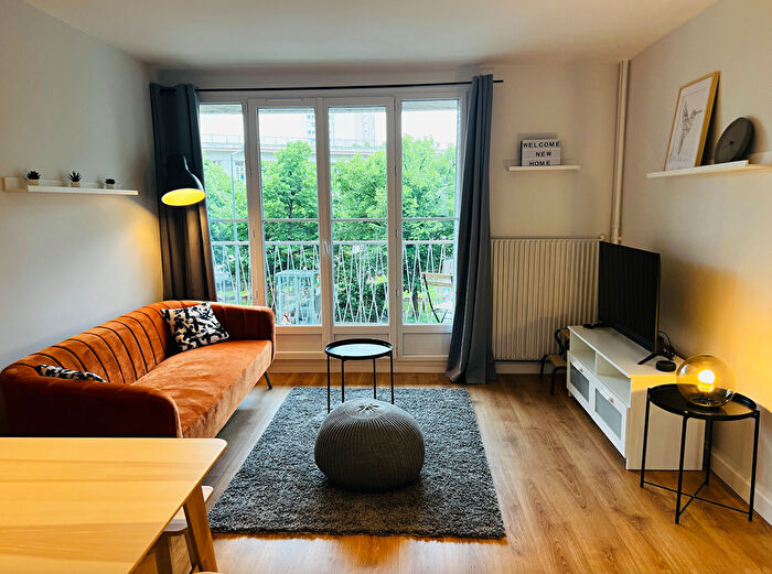 Appartement à louer - Villeurbanne, Zola, Pressence - 4 pièces - 3 chambres