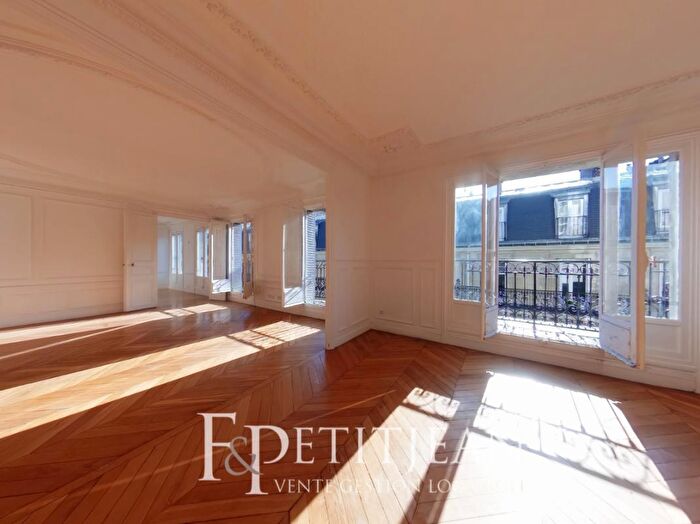 Appartement à vendre - Paris e , Muette-Nord, Trocadéro - 5 pièces - 3 chambres