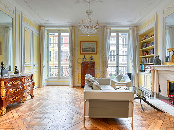 Appartement 7 pièces à Versailles, Saint-Louis, à vendre