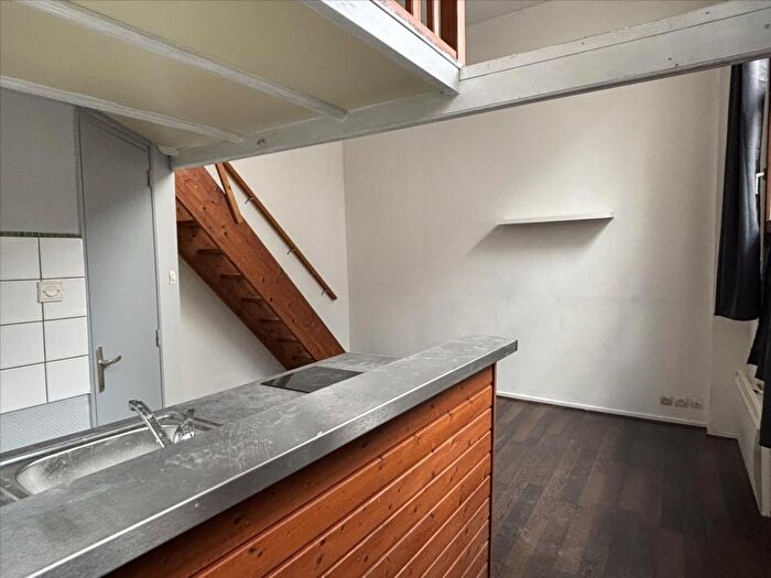 Appartement 2 pièces à Nancy, Poincaré, Foch, Anatole France, Croix de Bourgogne, à louer