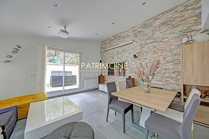 Maison à vendre - Saint-Germain-en-Laye, Hennemont - 5 pièces - 3 chambres