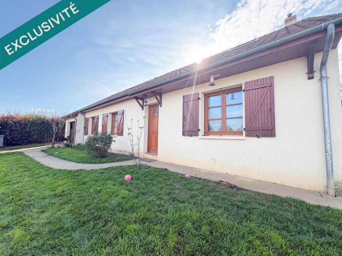 Maison à vendre - Moulins-le-Carbonnel - 7 pièces - 5 chambres