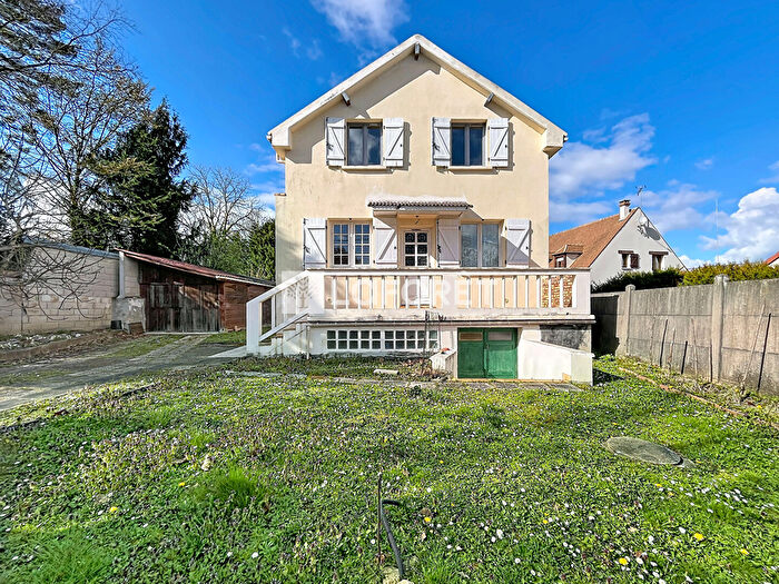 Maison à vendre - Chaumontel - 5 pièces - 3 chambres
