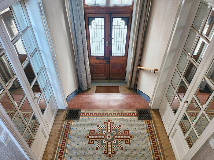 Maison 8 pièces à vendre à Quartiers Nord-Est, Jeanne d'Arc