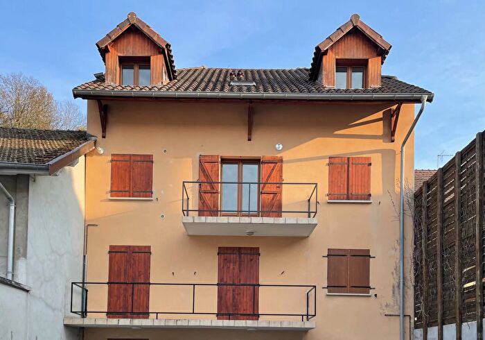 Appartement à vendre - La Tour-du-Pin - 4 pièces - 3 chambres