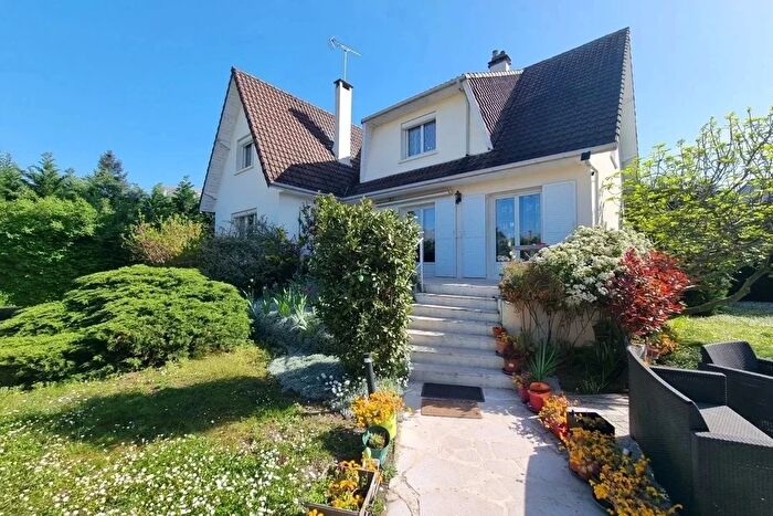Croissy-sur-Seine - Maison 9 pièces à vendre