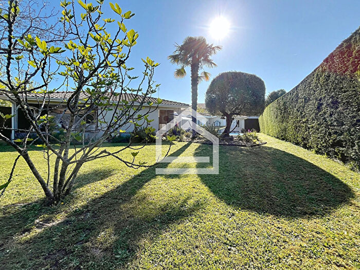 Maison à vendre - Blanquefort - 6 pièces - 5 chambres