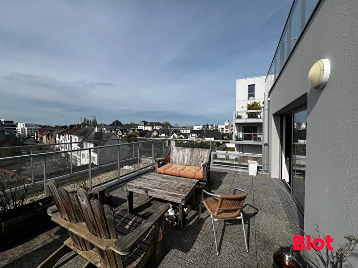 Quartiers Nord-Ouest, Saint-Martin : Appartement 4 pièces à vendre