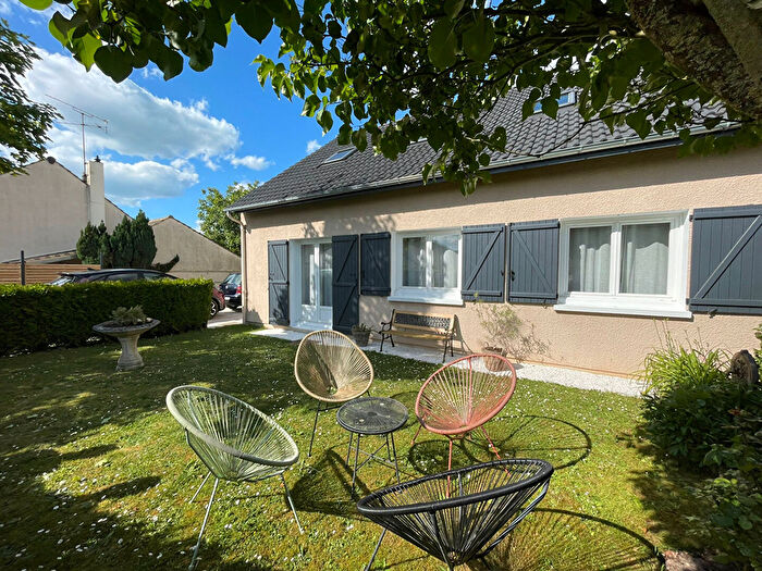 Maison à vendre - Chaumont-en-Vexin - 5 pièces - 3 chambres