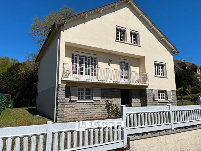 Maison à vendre - Peyrat-le-Château - 8 pièces - 5 chambres