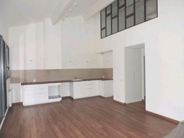 Appartement à louer - Nîmes, Richelieu - 3 pièces - 2 chambres