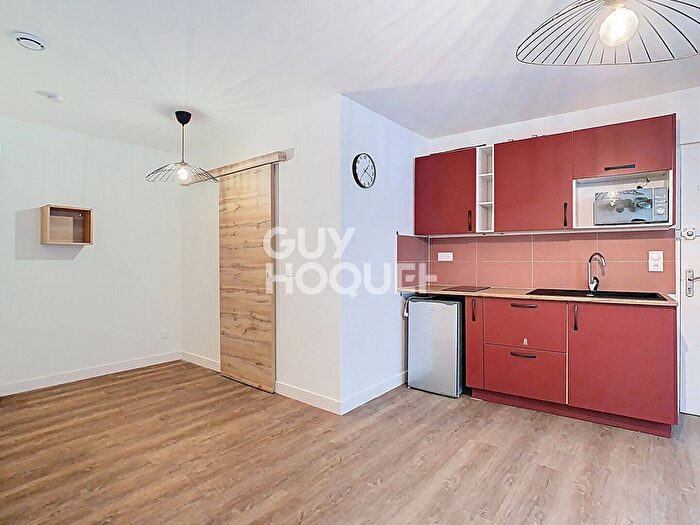 Appartement à louer - Centre Ville, Crépy-en-Valois - 1 pièce