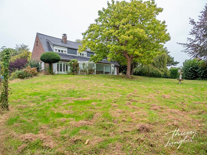 Sainghin-en-Mélantois : Maison 10 pièces à vendre