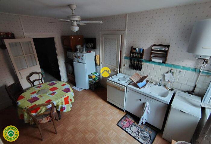 Maison à vendre - Sancoins - 3 pièces - 2 chambres