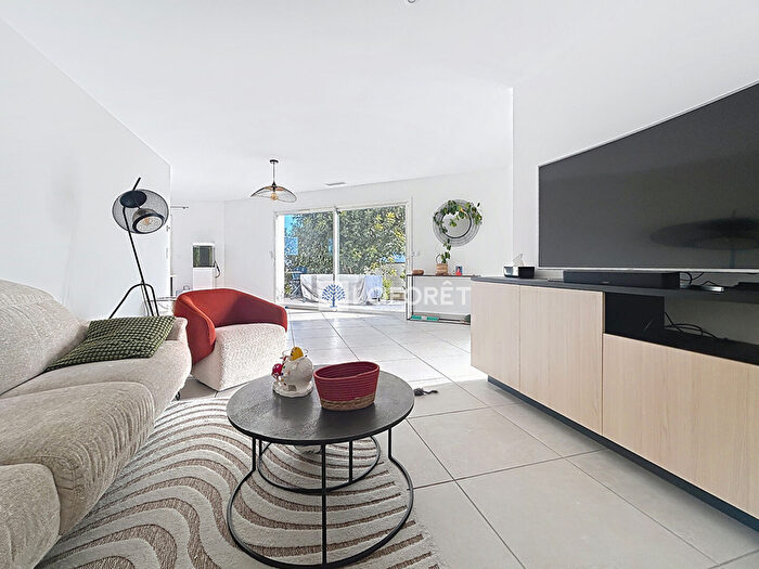 Maison à vendre - Llupia - 4 pièces - 3 chambres