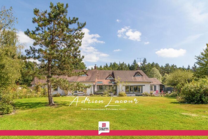 Maison à vendre - Lassay-sur-Croisne - 8 pièces - 4 chambres