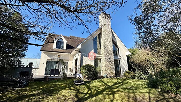 Maison à vendre - Villemomble, Les Coquetiers - 7 pièces - 5 chambres