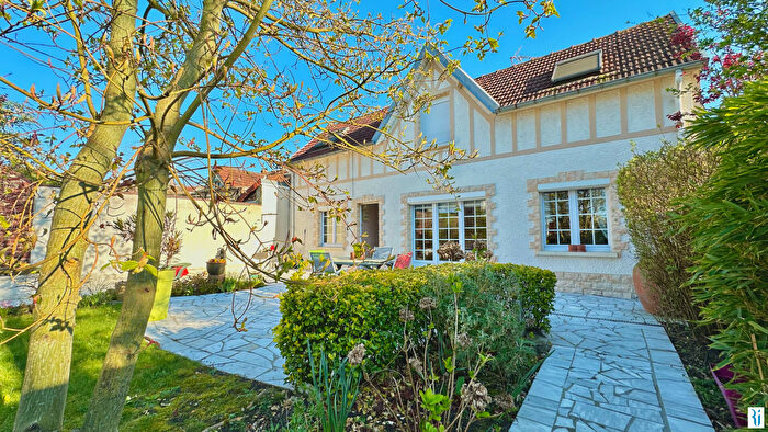 Maison à vendre - Le Grand-Quevilly, Roosevelt Est, Sainte-Lucie - 5 pièces - 3 chambres