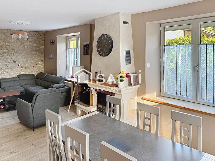 Maison à vendre - Ounans - 8 pièces - 4 chambres