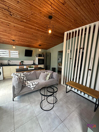 Maison 3 pièces à louer à Le Diamant