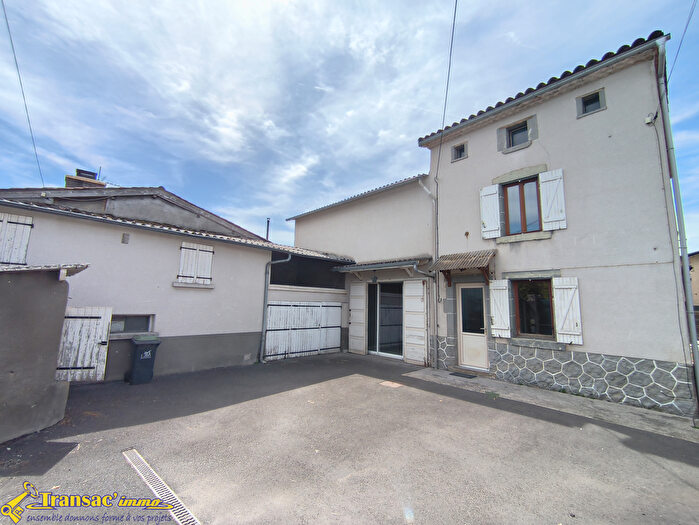 Maison 5 pièces à Lezoux, à vendre