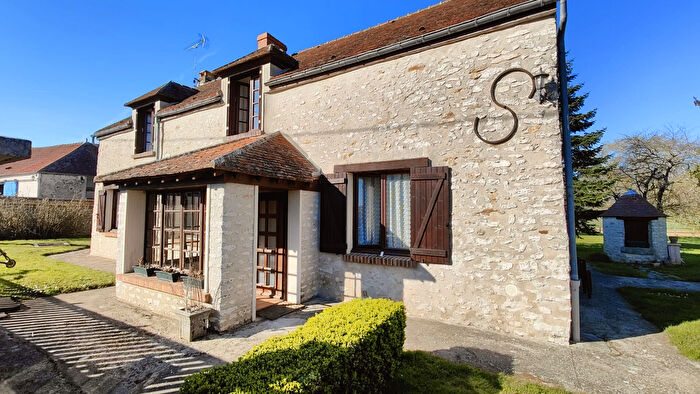 Maison 5 pièces à vendre à Jouy-le-Châtel