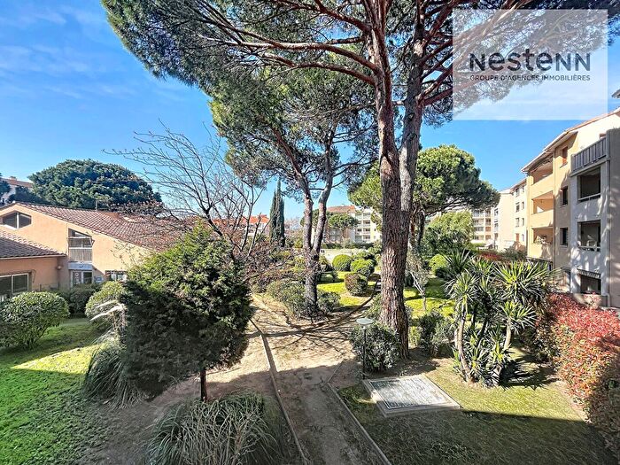 Appartement à louer - Tourrache, Fréjus - 2 pièces - 1 chambre