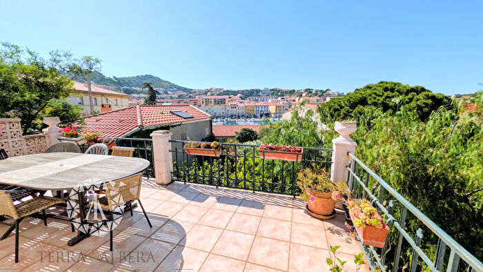 Maison 5 pièces à Port-Vendres, à vendre