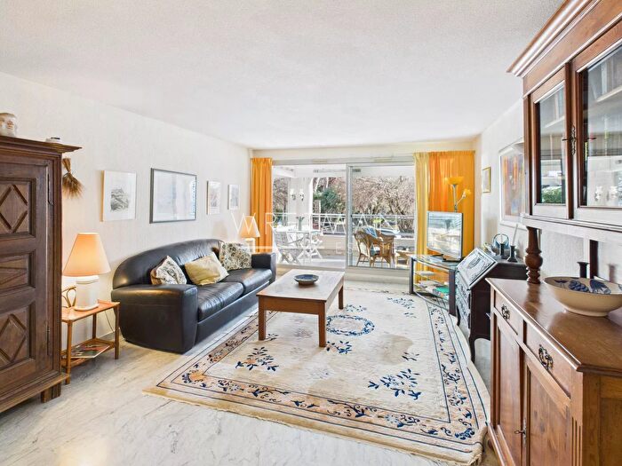 Appartement à vendre - Antibes, Coeur de ville - 3 pièces - 2 chambres