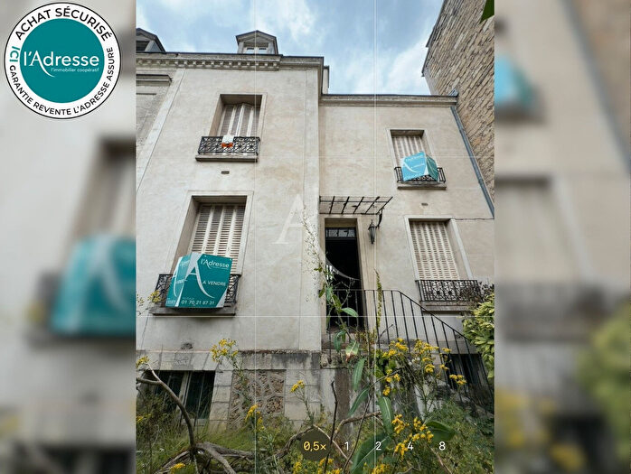Puteaux, Centre-ville : Maison 8 pièces à vendre