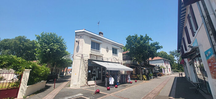 Appartement à louer - Parentis-en-Born - 3 pièces - 2 chambres