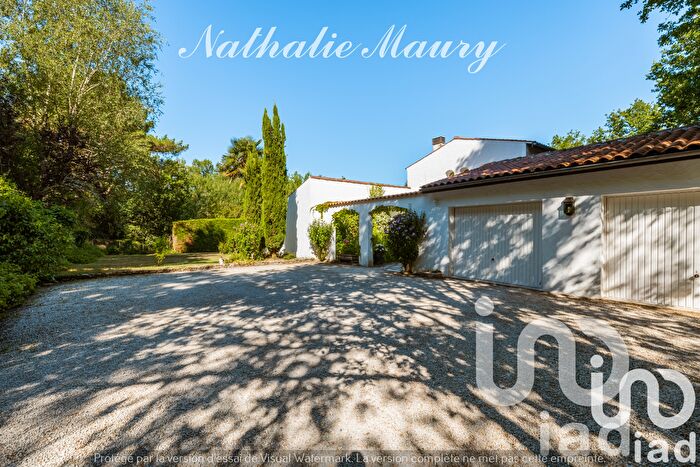 Maison à vendre - Breuillet - 7 pièces - 4 chambres