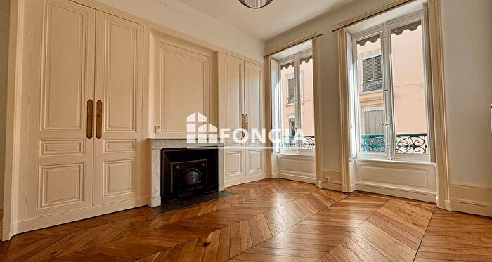 Appartement 2 pièces à Ainay, Lyon 2ème arrondissement, à louer