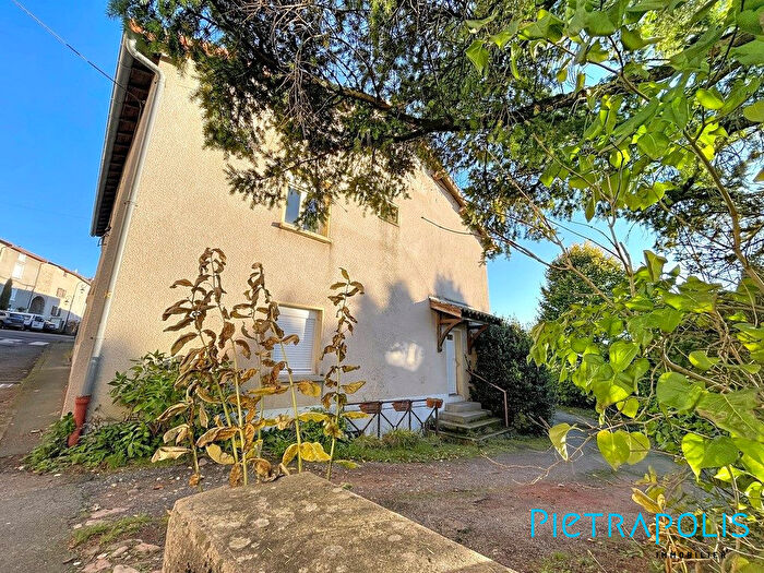 Maison à vendre - Chambost-Longessaigne - 6 pièces - 5 chambres