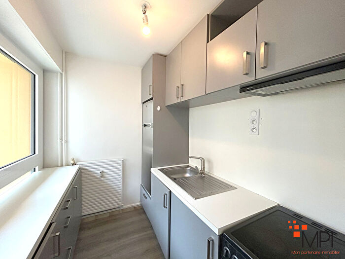 Appartement à louer - Quartiers Centre, Thabor, Oberthür - 2 pièces - 1 chambre